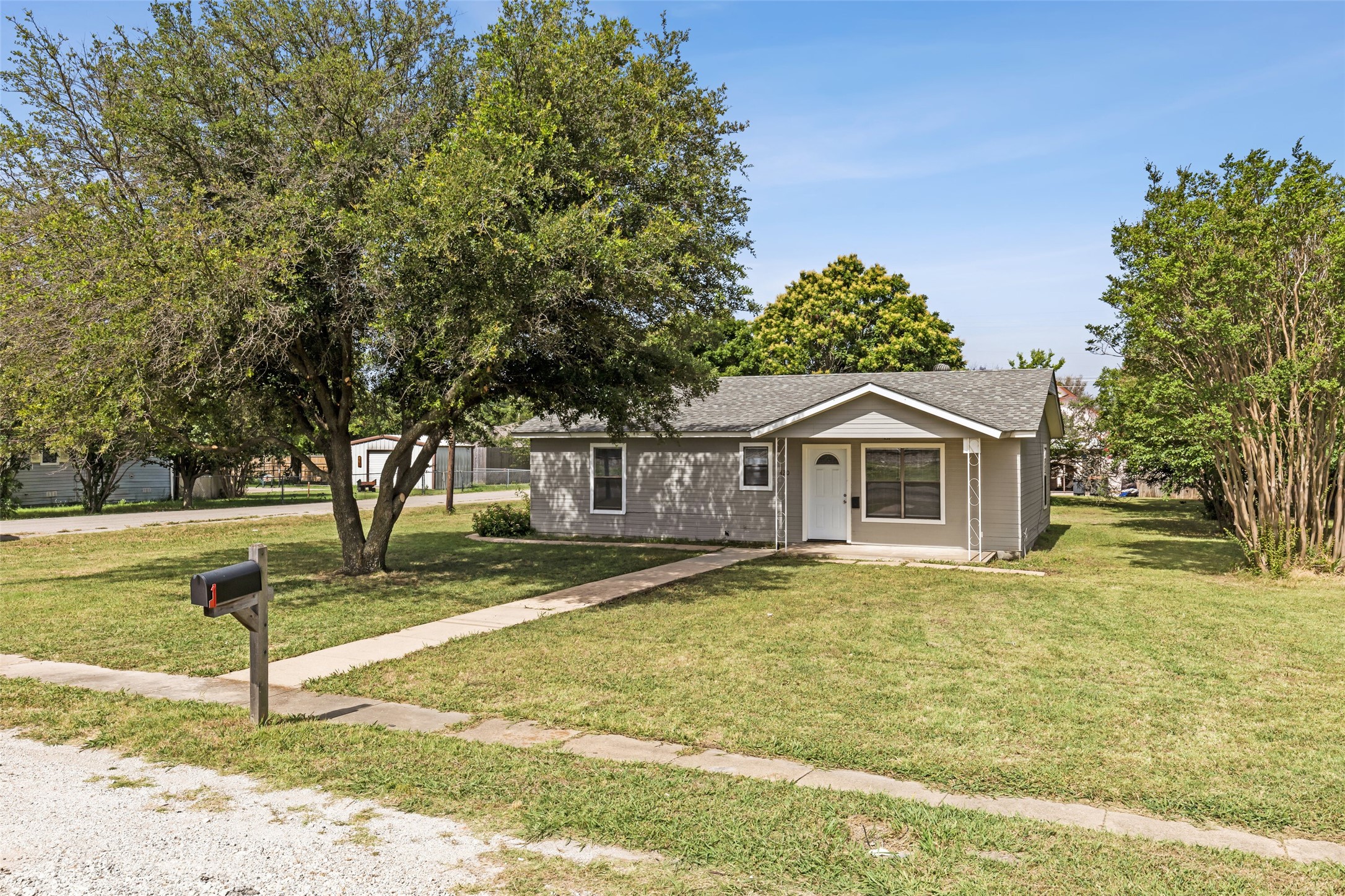 420 S Riggins Street, Anna, TX 75409 | MLS 21109993| Realty Texas