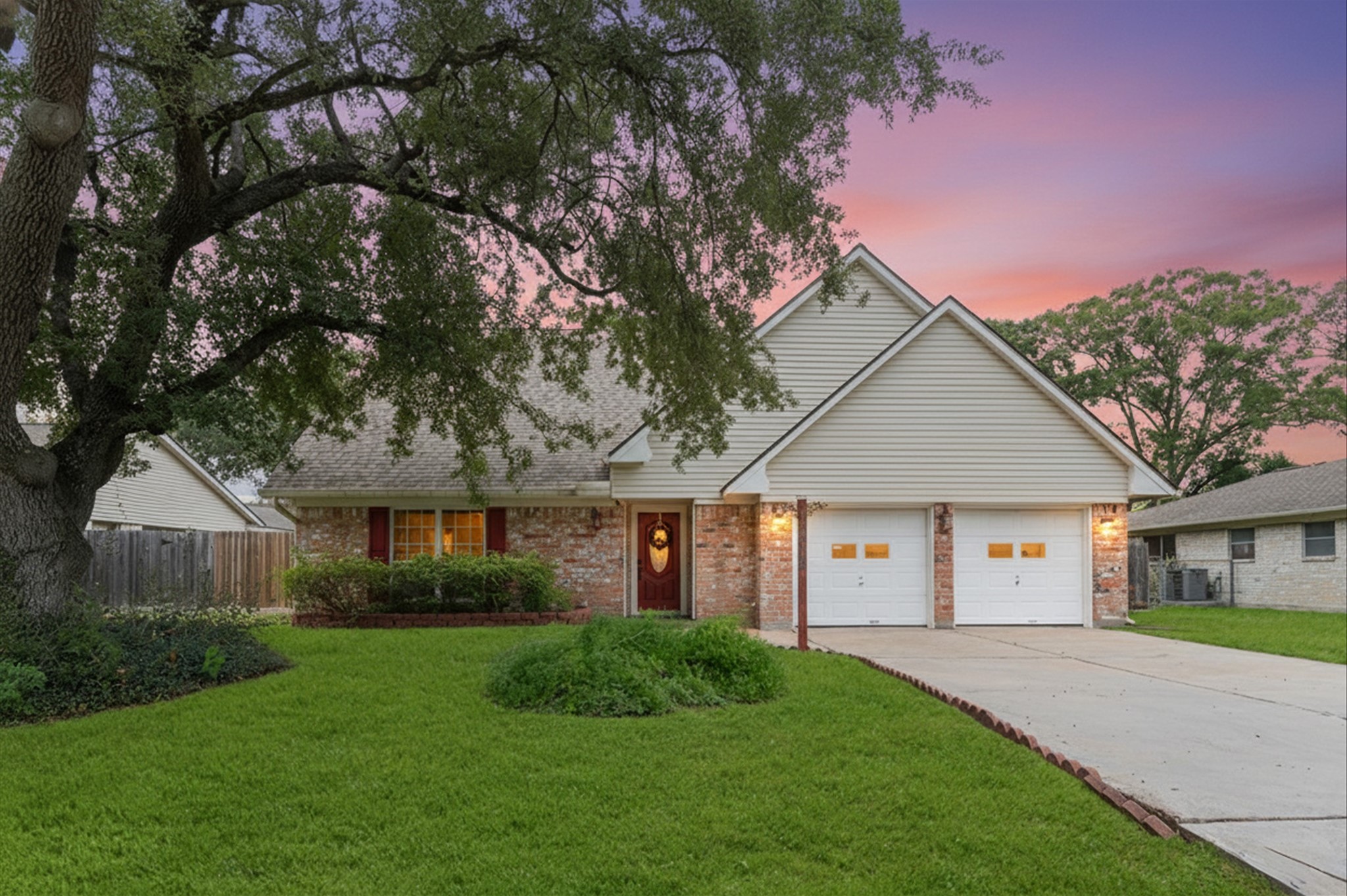 12502 Maxim Drive, Houston, TX 77065 | MLS 62434252| Realty Texas